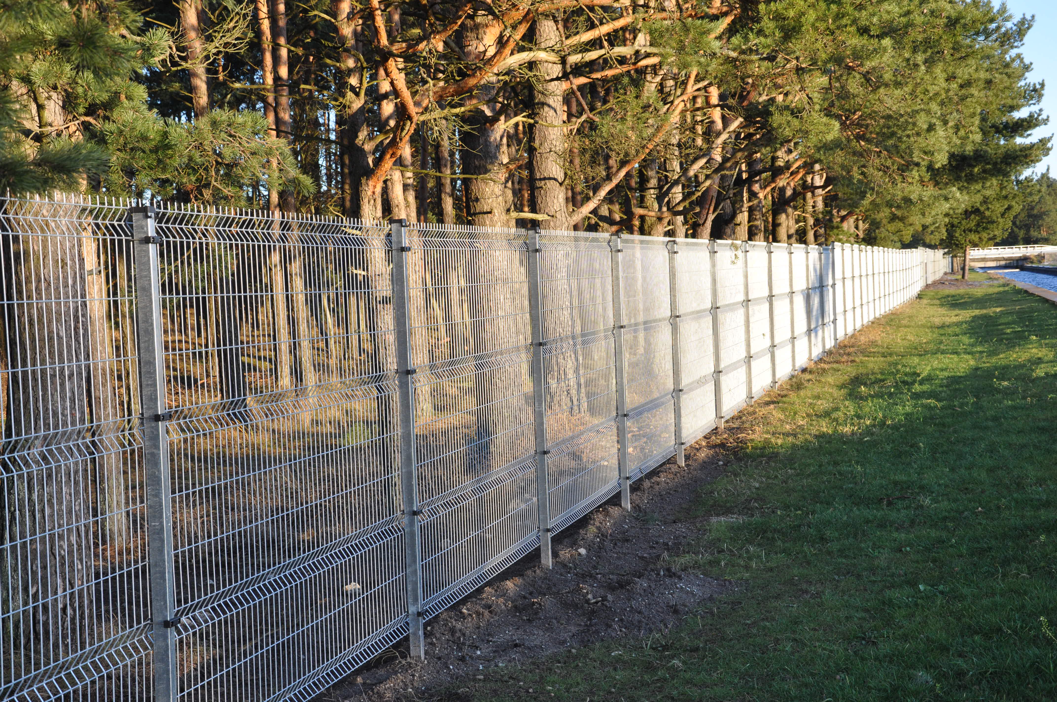 Meie tehtud aiad, väravad, kõnniteed, aiarajatised | Aiarajatised OÜ